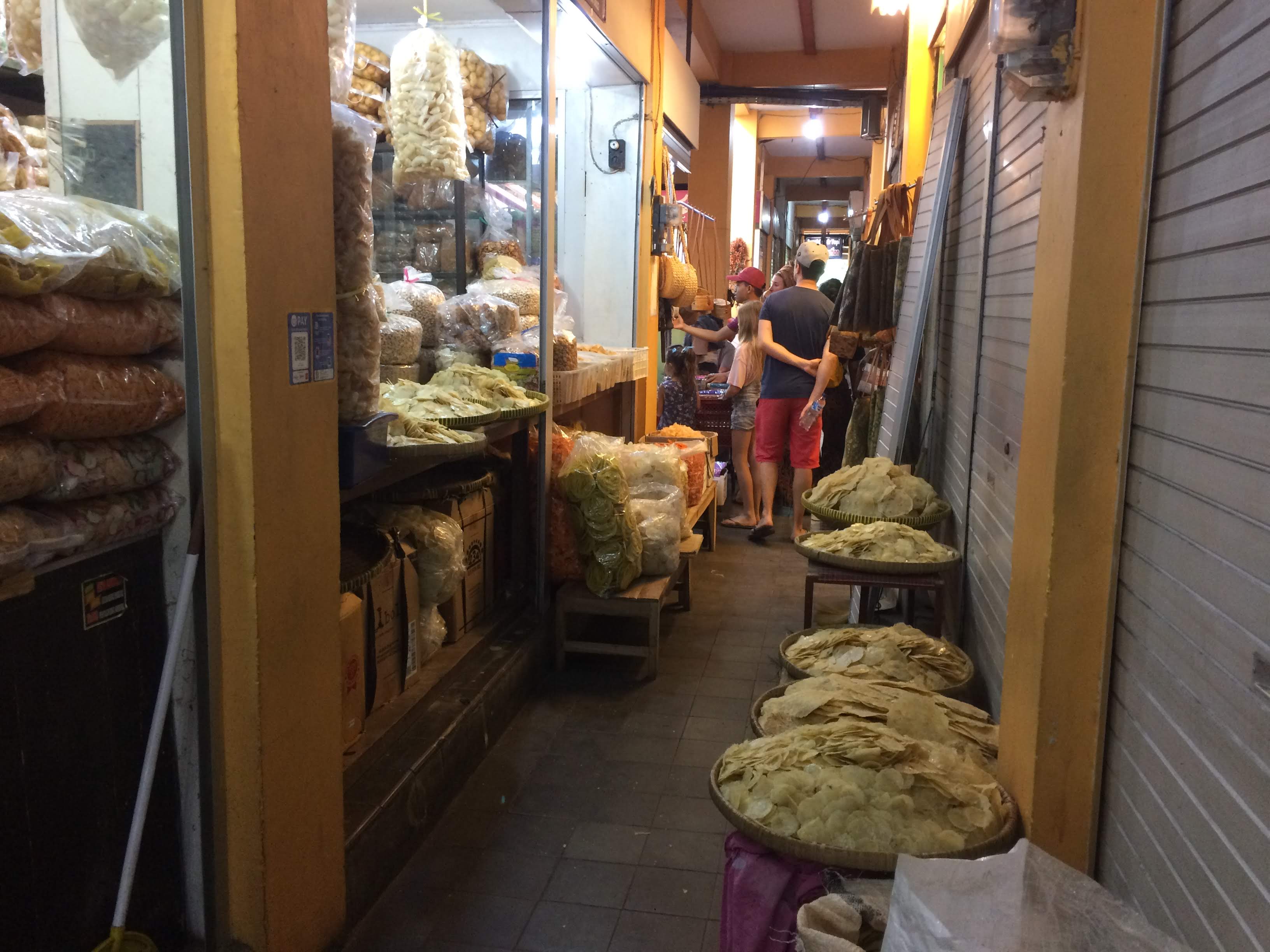 Yogyakarta – Marché local ! – 4 visions en voyage