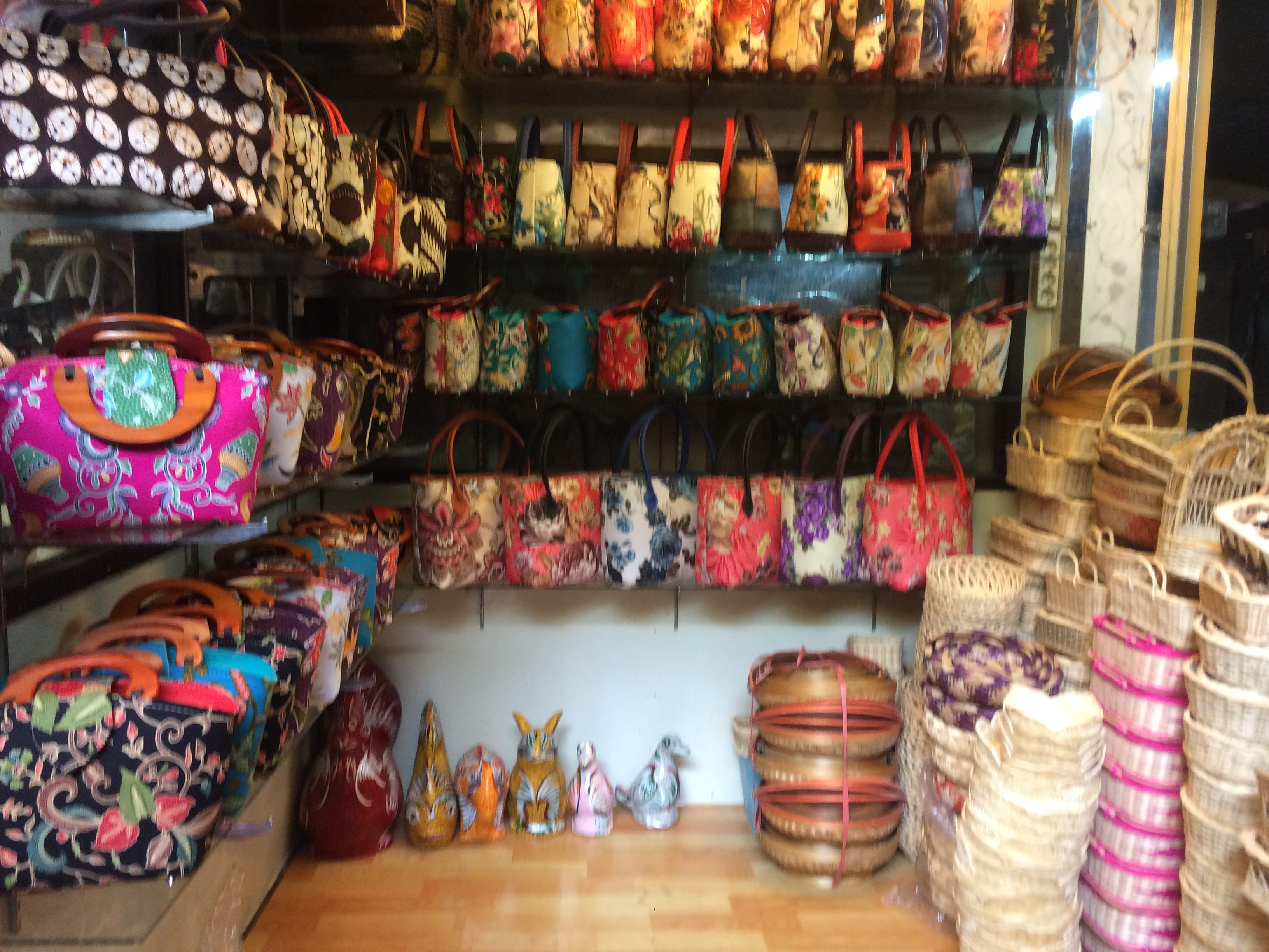 Yogyakarta – Marché local ! – 4 visions en voyage